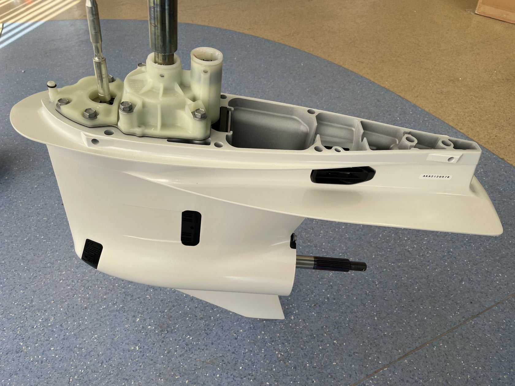 YAMAHA F300 F250 F225 Lower Unit Assy 6KA-45300-00-8D – Baltic Motors